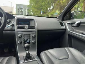 Black Volvo XC60 2014 in Vilnius, with an engine capacity of 1.98 L and mileage of 295 thousand km for 9999 €, photo 17 on AUTOMOTO.COM.LV