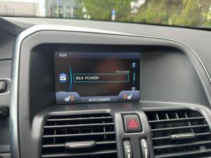 Black Volvo XC60 2014 in Vilnius, with an engine capacity of 1.98 L and mileage of 295 thousand km for 9999 €, photo 30 on AUTOMOTO.COM.LV