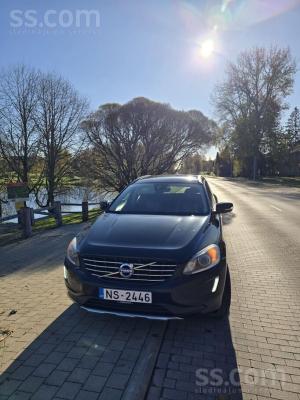 Melns Volvo XC60 2014 Rīga, ar dzinēja tilpumu 2.40 L un nobraukumu 376 tūkst. km par 9000 €, foto 6 vietnē AUTOMOTO.COM.LV
