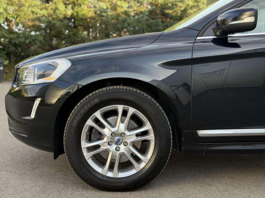 Melns Volvo XC60 2014 Utena, ar dzinēja tilpumu 2.40 L un nobraukumu 278 tūkst. km par 13750 €, foto 7 vietnē AUTOMOTO.COM.LV