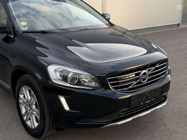 Black Volvo XC60 2014 in Utena, with an engine capacity of 2.40 L and mileage of 278 thousand km for 13750 €, photo 7 on AUTOMOTO.COM.LV