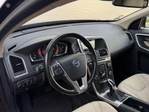 Melns Volvo XC60 2014 Utena, ar dzinēja tilpumu 2.40 L un nobraukumu 278 tūkst. km par 13750 €, foto 13 vietnē AUTOMOTO.COM.LV