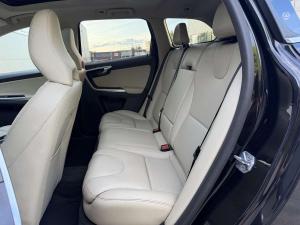 Melns Volvo XC60 2014 Utena, ar dzinēja tilpumu 2.40 L un nobraukumu 278 tūkst. km par 13750 €, foto 21 vietnē AUTOMOTO.COM.LV