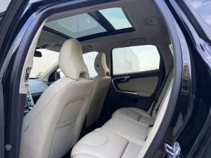 Melns Volvo XC60 2014 Utena, ar dzinēja tilpumu 2.40 L un nobraukumu 278 tūkst. km par 13750 €, foto 22 vietnē AUTOMOTO.COM.LV