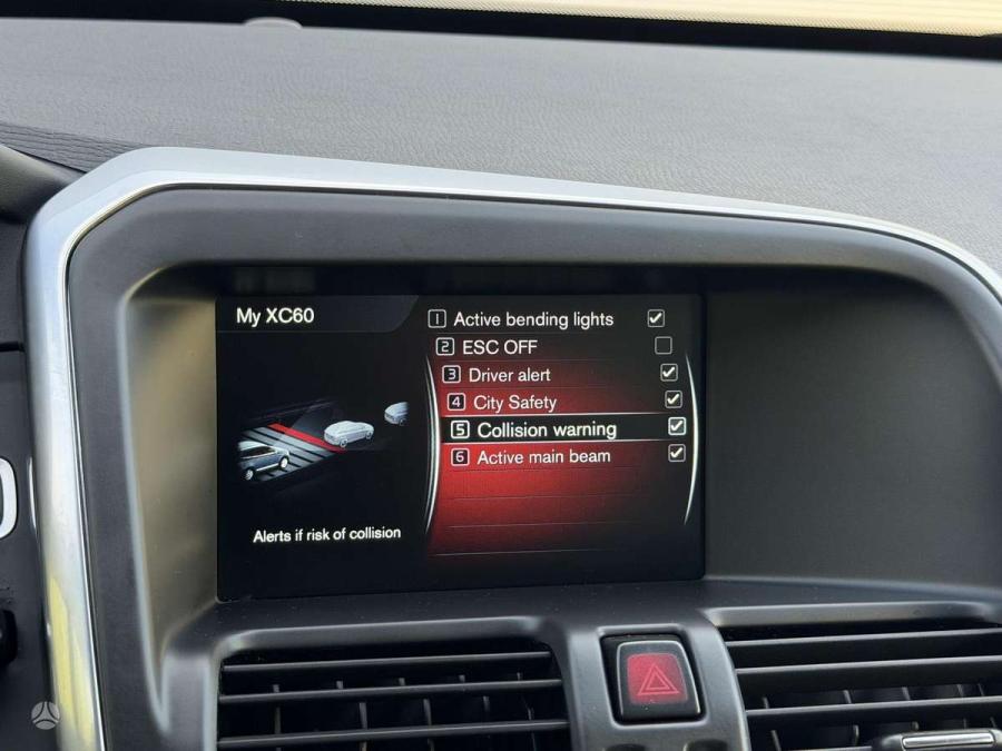 Melns Volvo XC60 2014 Utena, ar dzinēja tilpumu 2.40 L un nobraukumu 278 tūkst. km par 13750 €, foto 32 vietnē AUTOMOTO.COM.LV