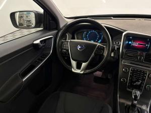 Black Volvo XC60 2014 in Marijampole, with an engine capacity of 1.97 L and mileage of 143 thousand km for 12650 €, photo 21 on AUTOMOTO.COM.LV