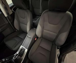 Black Volvo XC60 2014 in Marijampole, with an engine capacity of 1.97 L and mileage of 143 thousand km for 12650 €, photo 26 on AUTOMOTO.COM.LV