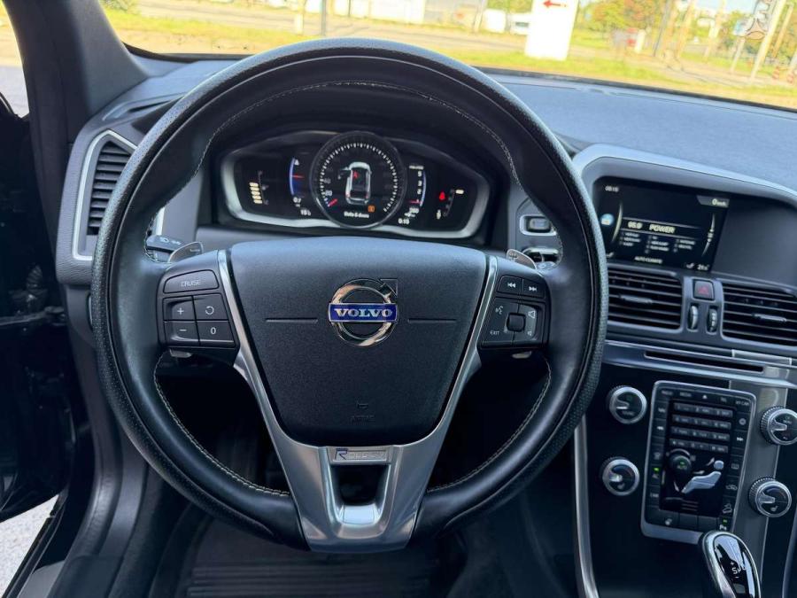 Melns Volvo XC60 2014 Viļņa, ar dzinēja tilpumu 2.40 L un nobraukumu 175 tūkst. km par 14950 €, foto 21 vietnē AUTOMOTO.COM.LV
