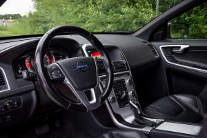Melns Volvo XC60 2014 Elektrėnai, ar dzinēja tilpumu 2.40 L un nobraukumu 285 tūkst. km par 11950 €, foto 12 vietnē AUTOMOTO.COM.LV