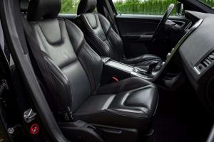 Melns Volvo XC60 2014 Elektrėnai, ar dzinēja tilpumu 2.40 L un nobraukumu 285 tūkst. km par 11950 €, foto 13 vietnē AUTOMOTO.COM.LV