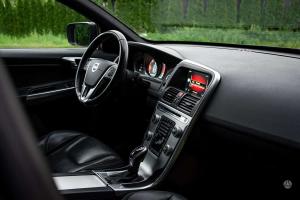 Melns Volvo XC60 2014 Elektrėnai, ar dzinēja tilpumu 2.40 L un nobraukumu 285 tūkst. km par 11950 €, foto 14 vietnē AUTOMOTO.COM.LV