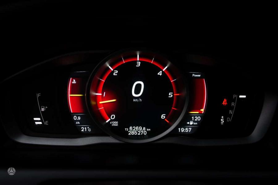 Melns Volvo XC60 2014 Elektrėnai, ar dzinēja tilpumu 2.40 L un nobraukumu 285 tūkst. km par 11950 €, foto 19 vietnē AUTOMOTO.COM.LV