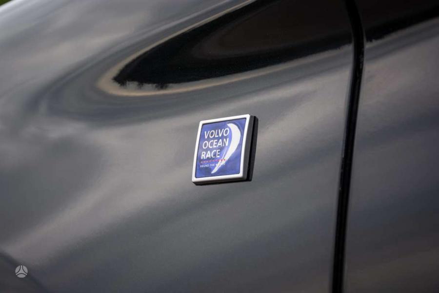 Melns Volvo XC60 2014 Elektrėnai, ar dzinēja tilpumu 2.40 L un nobraukumu 285 tūkst. km par 11950 €, foto 23 vietnē AUTOMOTO.COM.LV