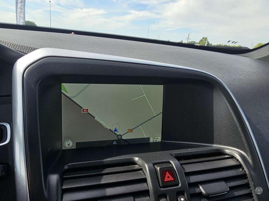 Melns Volvo XC60 2014 Ukmergė, ar dzinēja tilpumu 1.98 L un nobraukumu 303 tūkst. km par 9750 €, foto 10 vietnē AUTOMOTO.COM.LV