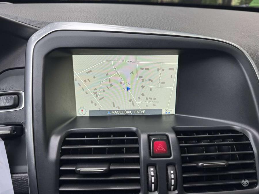 Melns Volvo XC60 2014 Viļņa, ar dzinēja tilpumu 2.40 L un nobraukumu 292 tūkst. km par 13800 €, foto 22 vietnē AUTOMOTO.COM.LV