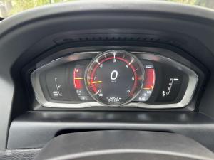 Melns Volvo XC60 2014 Viļņa, ar dzinēja tilpumu 2.40 L un nobraukumu 292 tūkst. km par 13800 €, foto 24 vietnē AUTOMOTO.COM.LV
