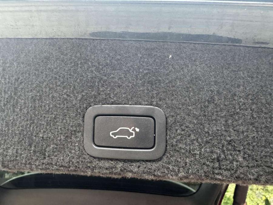 Melns Volvo XC60 2014 Viļņa, ar dzinēja tilpumu 2.40 L un nobraukumu 292 tūkst. km par 13800 €, foto 31 vietnē AUTOMOTO.COM.LV