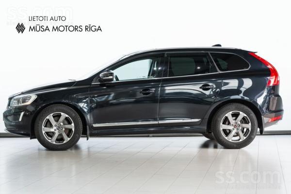 Black Volvo XC60 2014 in Riga, with an engine capacity of 2.40 L and mileage of 269 thousand km for 12500 €, photo 10 on AUTOMOTO.COM.LV