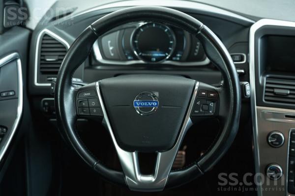 Black Volvo XC60 2014 in Riga, with an engine capacity of 2.40 L and mileage of 269 thousand km for 12500 €, photo 11 on AUTOMOTO.COM.LV