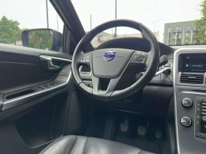 Black Volvo XC60 2014 in Vilnius, with an engine capacity of 1.98 L and mileage of 295 thousand km for 10100 €, photo 16 on AUTOMOTO.COM.LV