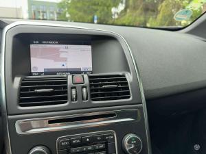 Black Volvo XC60 2014 in Vilnius, with an engine capacity of 1.98 L and mileage of 295 thousand km for 10100 €, photo 18 on AUTOMOTO.COM.LV