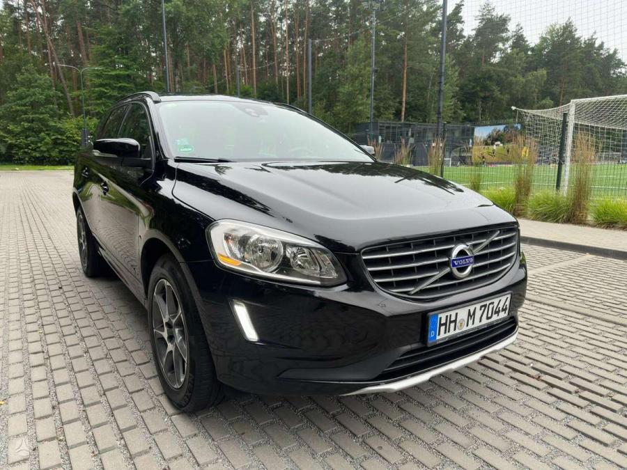 Melns Volvo XC60 2014 Viļņa, ar dzinēja tilpumu 1.98 L un nobraukumu 295 tūkst. km par 10050 €, foto 12 vietnē AUTOMOTO.COM.LV