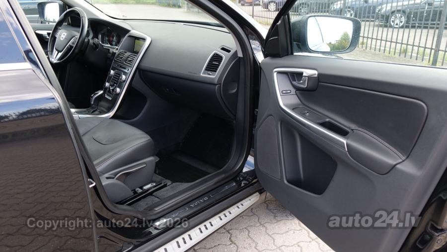 Melns Volvo XC60 2014 Tartu, ar dzinēja tilpumu 2.40 L un nobraukumu 204 tūkst. km par 15950 €, foto 7 vietnē AUTOMOTO.COM.LV