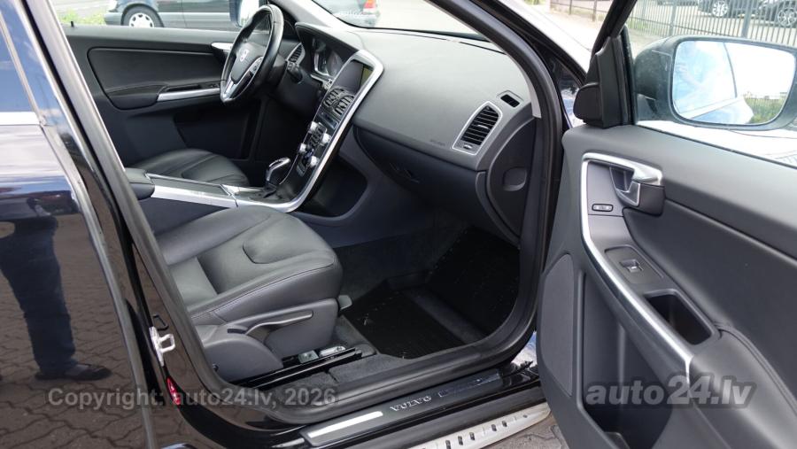 Melns Volvo XC60 2014 Tartu, ar dzinēja tilpumu 2.40 L un nobraukumu 204 tūkst. km par 15950 €, foto 17 vietnē AUTOMOTO.COM.LV