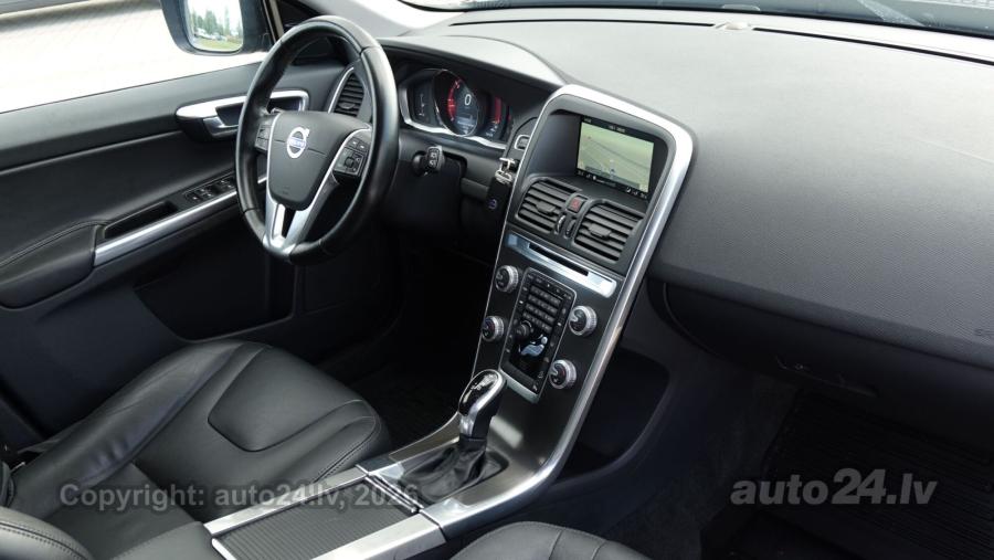 Melns Volvo XC60 2014 Tartu, ar dzinēja tilpumu 2.40 L un nobraukumu 204 tūkst. km par 15950 €, foto 23 vietnē AUTOMOTO.COM.LV