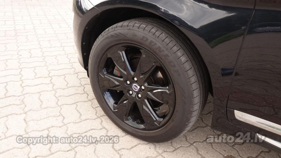 Melns Volvo XC60 2014 Tartu, ar dzinēja tilpumu 2.40 L un nobraukumu 204 tūkst. km par 15950 €, foto 25 vietnē AUTOMOTO.COM.LV