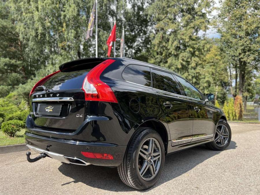Melns Volvo XC60 2014 Kazlų Rūda, ar dzinēja tilpumu 1.97 L un nobraukumu 286 tūkst. km par 9000 €, foto 9 vietnē AUTOMOTO.COM.LV