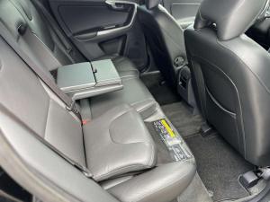 Melns Volvo XC60 2014 Kazlų Rūda, ar dzinēja tilpumu 1.97 L un nobraukumu 286 tūkst. km par 9000 €, foto 28 vietnē AUTOMOTO.COM.LV