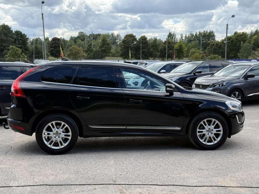 Melns Volvo XC60 2014 Šauļi, ar dzinēja tilpumu 2.40 L un nobraukumu 327 tūkst. km par 9650 €, foto 6 vietnē AUTOMOTO.COM.LV