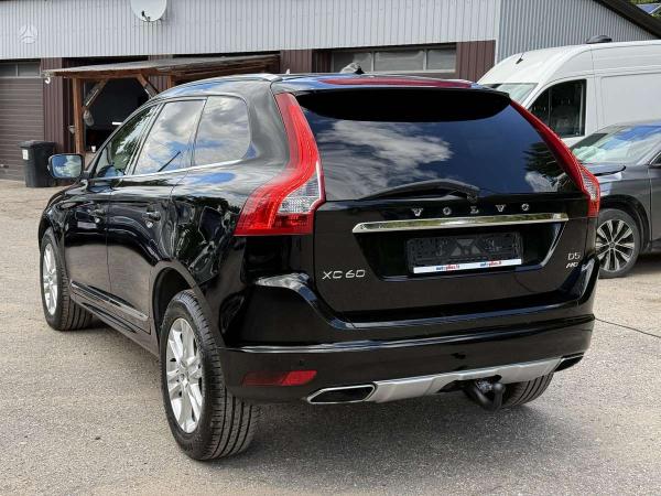 Black Volvo XC60 2014 in Siauliai, with an engine capacity of 2.40 L and mileage of 327 thousand km for 9650 €, photo 9 on AUTOMOTO.COM.LV