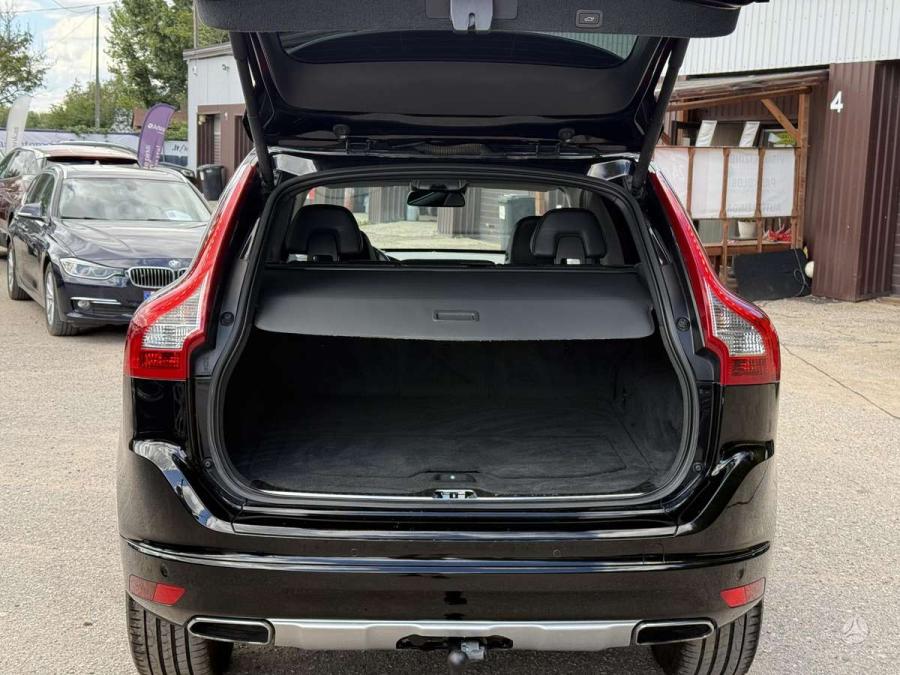 Melns Volvo XC60 2014 Šauļi, ar dzinēja tilpumu 2.40 L un nobraukumu 327 tūkst. km par 9650 €, foto 13 vietnē AUTOMOTO.COM.LV