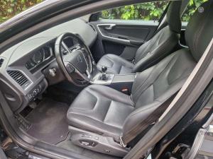 Melns Volvo XC60 2014 Viļņa, ar dzinēja tilpumu 1.98 L un nobraukumu 260 tūkst. km par 11650 €, foto 13 vietnē AUTOMOTO.COM.LV