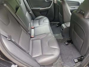 Melns Volvo XC60 2014 Viļņa, ar dzinēja tilpumu 1.98 L un nobraukumu 260 tūkst. km par 11650 €, foto 18 vietnē AUTOMOTO.COM.LV