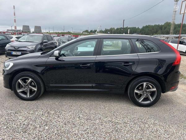 Melns Volvo XC60 2014 Viļņa, ar dzinēja tilpumu 2.40 L un nobraukumu 208 tūkst. km par 14350 €, foto 6 vietnē AUTOMOTO.COM.LV