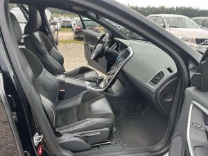 Melns Volvo XC60 2014 Viļņa, ar dzinēja tilpumu 2.40 L un nobraukumu 208 tūkst. km par 14350 €, foto 13 vietnē AUTOMOTO.COM.LV