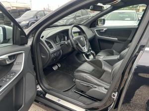 Melns Volvo XC60 2014 Viļņa, ar dzinēja tilpumu 2.40 L un nobraukumu 208 tūkst. km par 14350 €, foto 24 vietnē AUTOMOTO.COM.LV