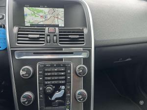 Melns Volvo XC60 2014 Viļņa, ar dzinēja tilpumu 2.40 L un nobraukumu 208 tūkst. km par 14350 €, foto 30 vietnē AUTOMOTO.COM.LV
