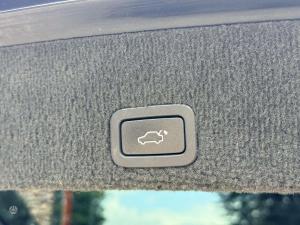 Black Volvo XC60 2014 in Ukmerge, with an engine capacity of 2.40 L and mileage of 284 thousand km for 11750 €, photo 18 on AUTOMOTO.COM.LV