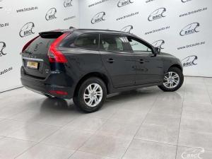 Black Volvo XC60 2014 in Vilnius, with an engine capacity of 2.40 L and mileage of 329 thousand km for 8900 €, photo 4 on AUTOMOTO.COM.LV