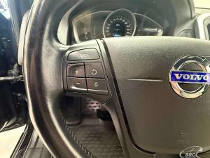 Black Volvo XC60 2014 in Vilnius, with an engine capacity of 2.40 L and mileage of 329 thousand km for 8900 €, photo 14 on AUTOMOTO.COM.LV