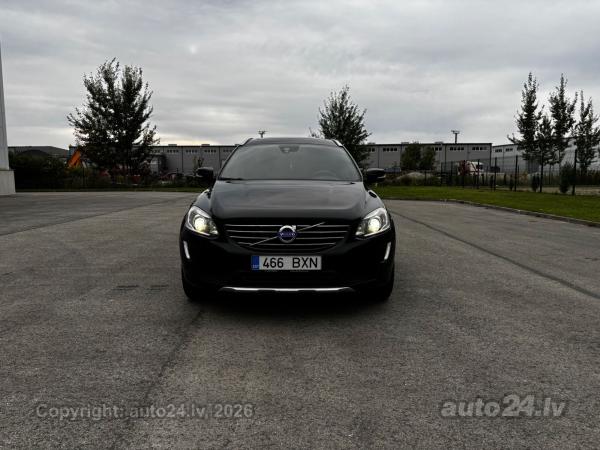 Черный Вольво ХС60 2014 в Таллин, объемом двигателя 2.00 л и пробегом 235 тыс. км за 10000 €, фото 1 на AUTOMOTO.COM.LV