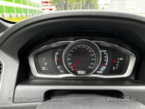 Черный Вольво ХС60 2014 в Таллин, объемом двигателя 2.00 л и пробегом 235 тыс. км за 10000 €, фото 9 на AUTOMOTO.COM.LV
