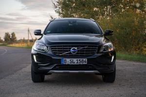 Melns Volvo XC60 2014 Elektrėnai, ar dzinēja tilpumu 2.40 L un nobraukumu 213 tūkst. km par 13800 €, foto 9 vietnē AUTOMOTO.COM.LV