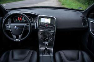 Melns Volvo XC60 2014 Elektrėnai, ar dzinēja tilpumu 2.40 L un nobraukumu 213 tūkst. km par 13800 €, foto 13 vietnē AUTOMOTO.COM.LV