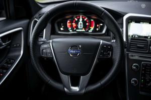 Melns Volvo XC60 2014 Elektrėnai, ar dzinēja tilpumu 2.40 L un nobraukumu 213 tūkst. km par 13800 €, foto 14 vietnē AUTOMOTO.COM.LV
