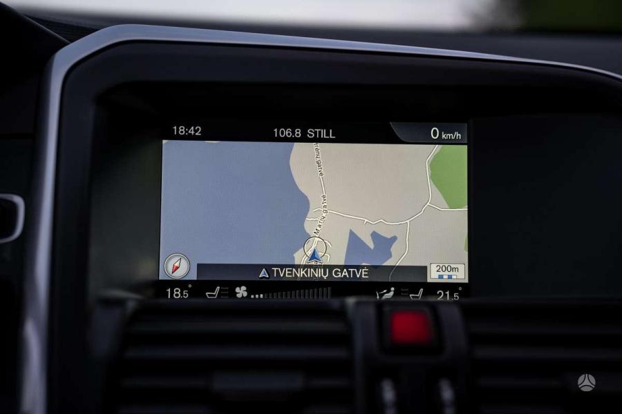 Melns Volvo XC60 2014 Elektrėnai, ar dzinēja tilpumu 2.40 L un nobraukumu 213 tūkst. km par 13800 €, foto 17 vietnē AUTOMOTO.COM.LV